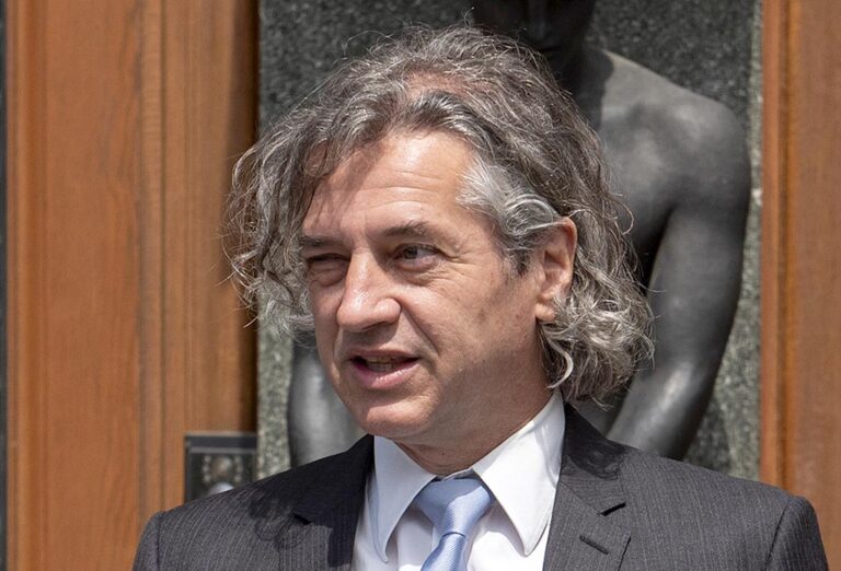 Golob’s conscious intention to violate the Rules of Procedure of the ...